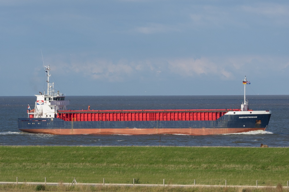 Schiffe vor Cuxhaven